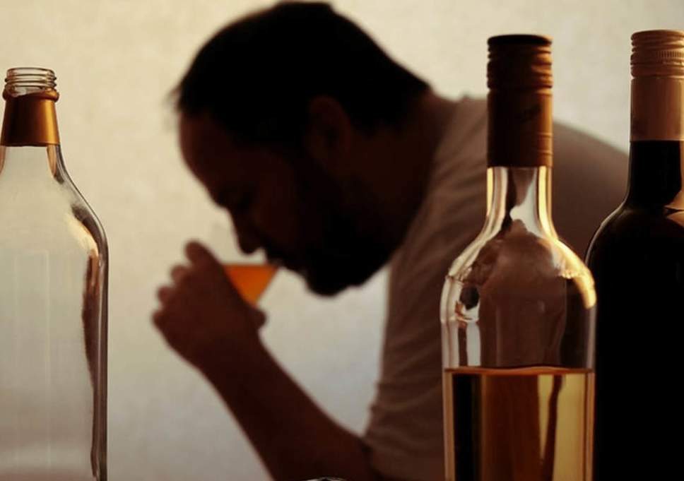 Lo echaron por alcohólico pero deberán indemnizarlo - Justicia de Primera